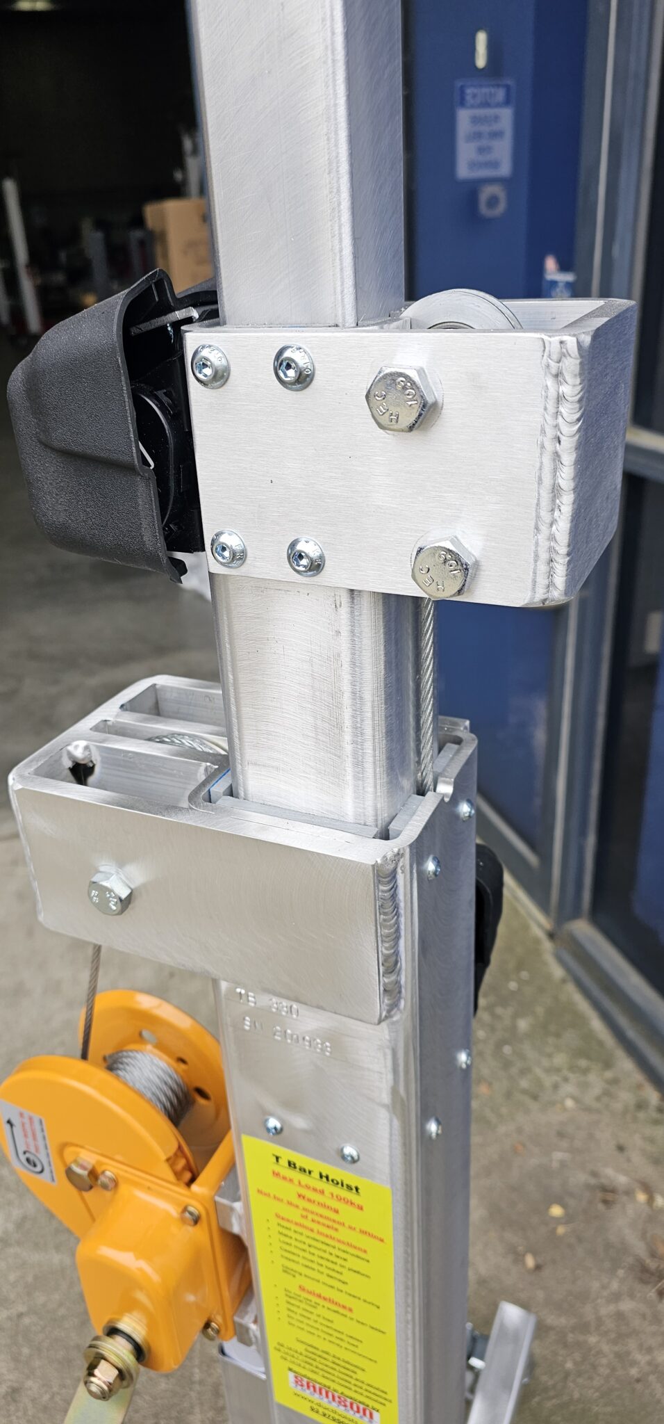 T-Bar Hoists, Material Lifts | Material Hoist Manufacturer Australia